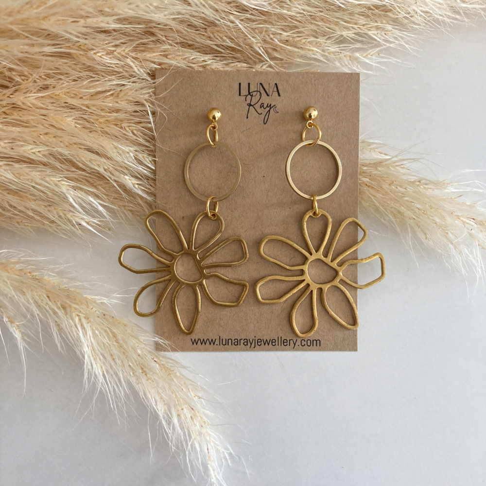 The Golden Daisy – Luna Ray Jewellery